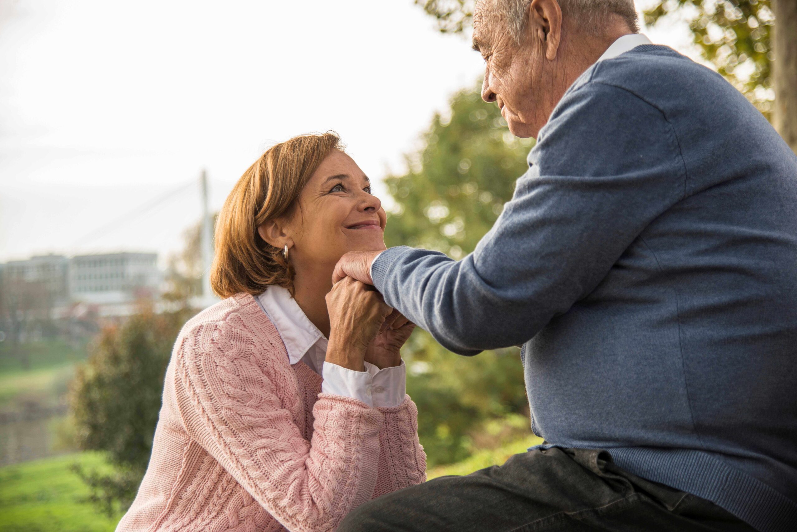 Caregiver Compassion: Helpful Tips you need to know - Alzheimers In ...